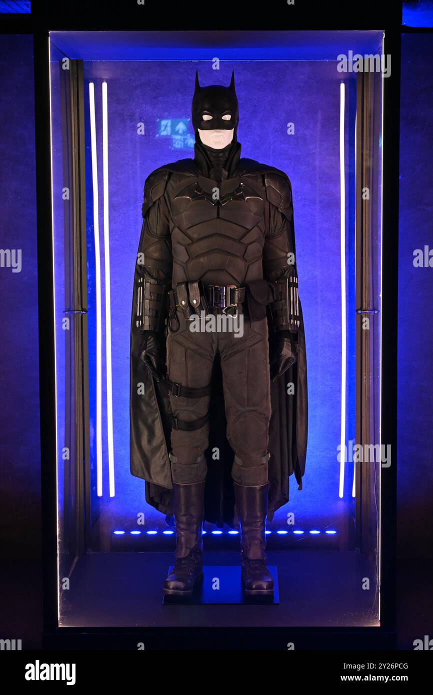 Batman’s Batsuit As used by Robert Pattinson as ‘Batman’ / ‘Vengeance ...