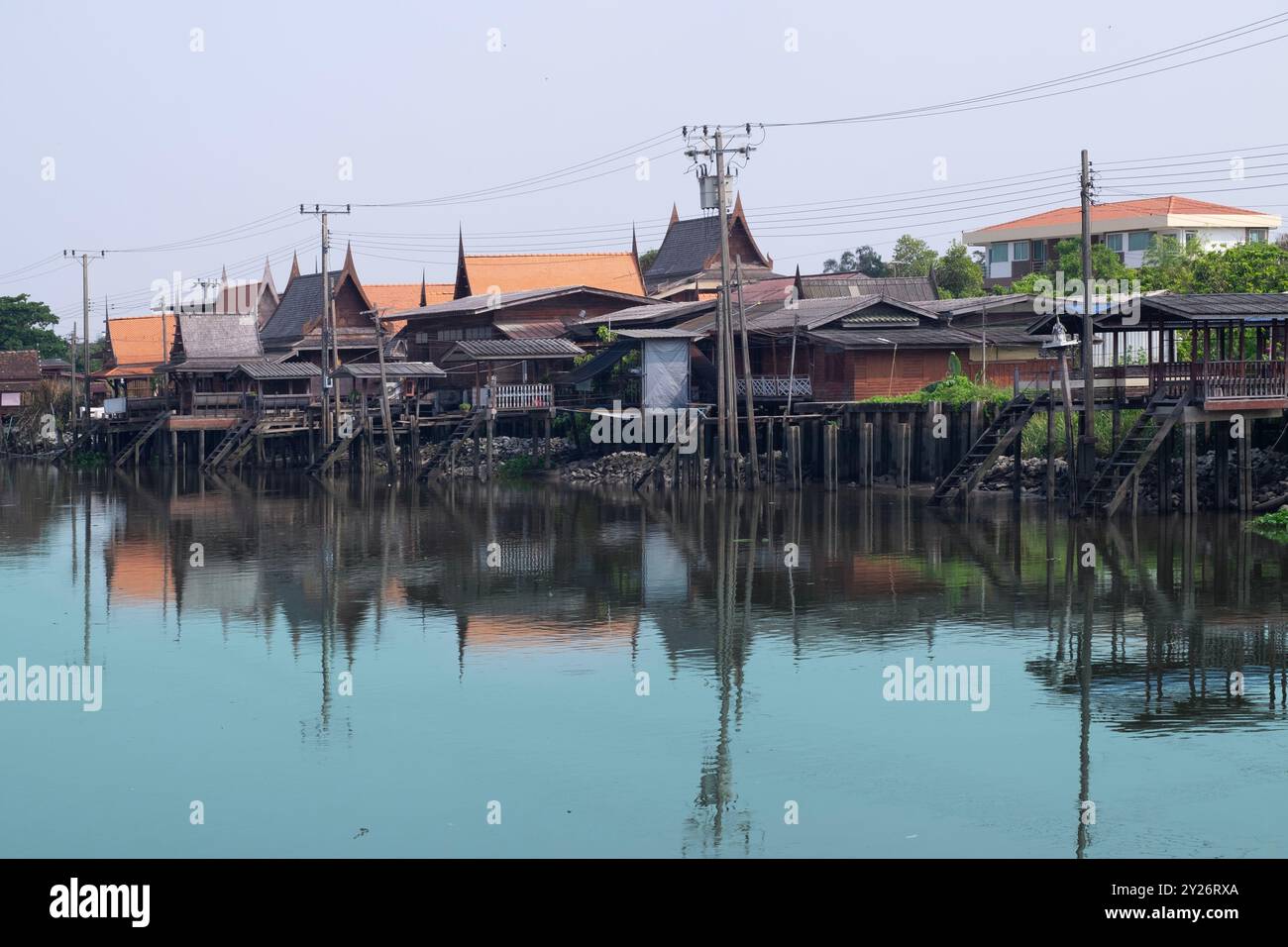 Stilt column hi-res stock photography and images - Alamy