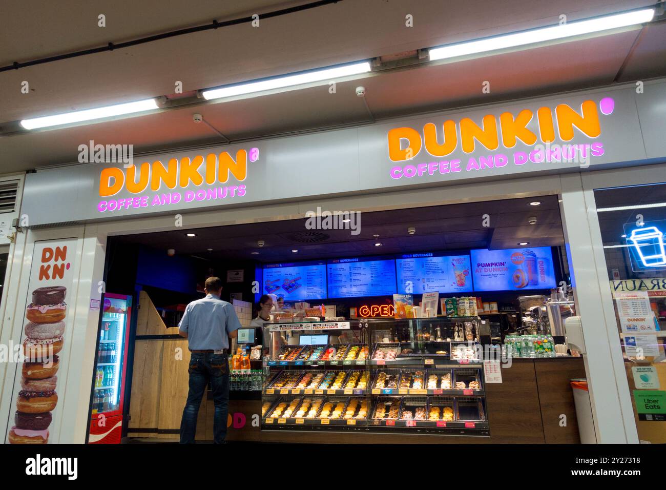 Dunkin Coffee and Donuts Logo Shop Logo Company Sign Germany Europe ...