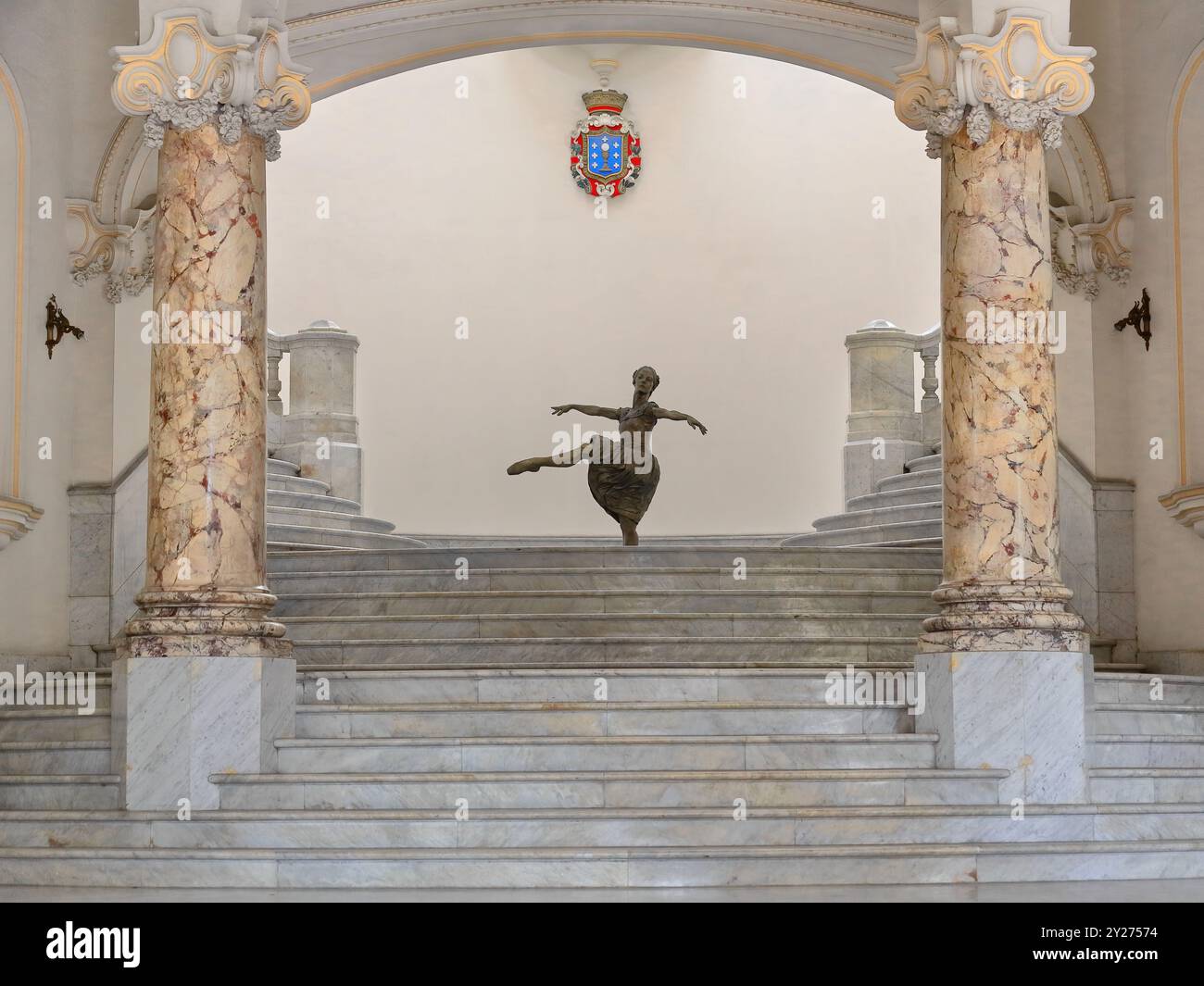 685 Statue of the great dancer Alicia Alonso named Giselle after the ...