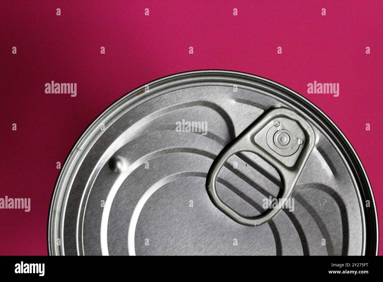 Object image of a can lid as a symbol for aluminium waste Stock Photo ...