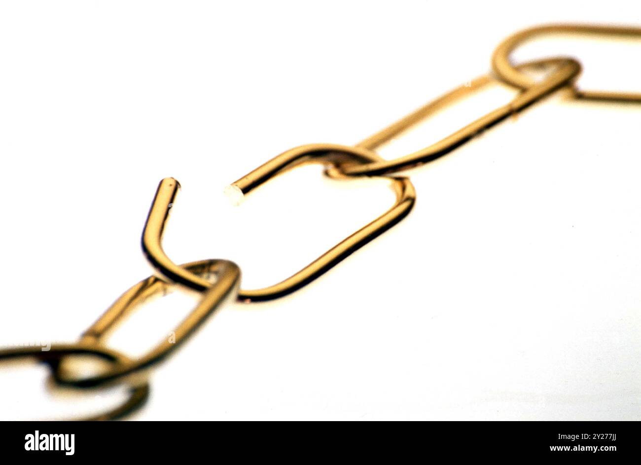 Concept photo of an isolated open chain link Stock Photo - Alamy