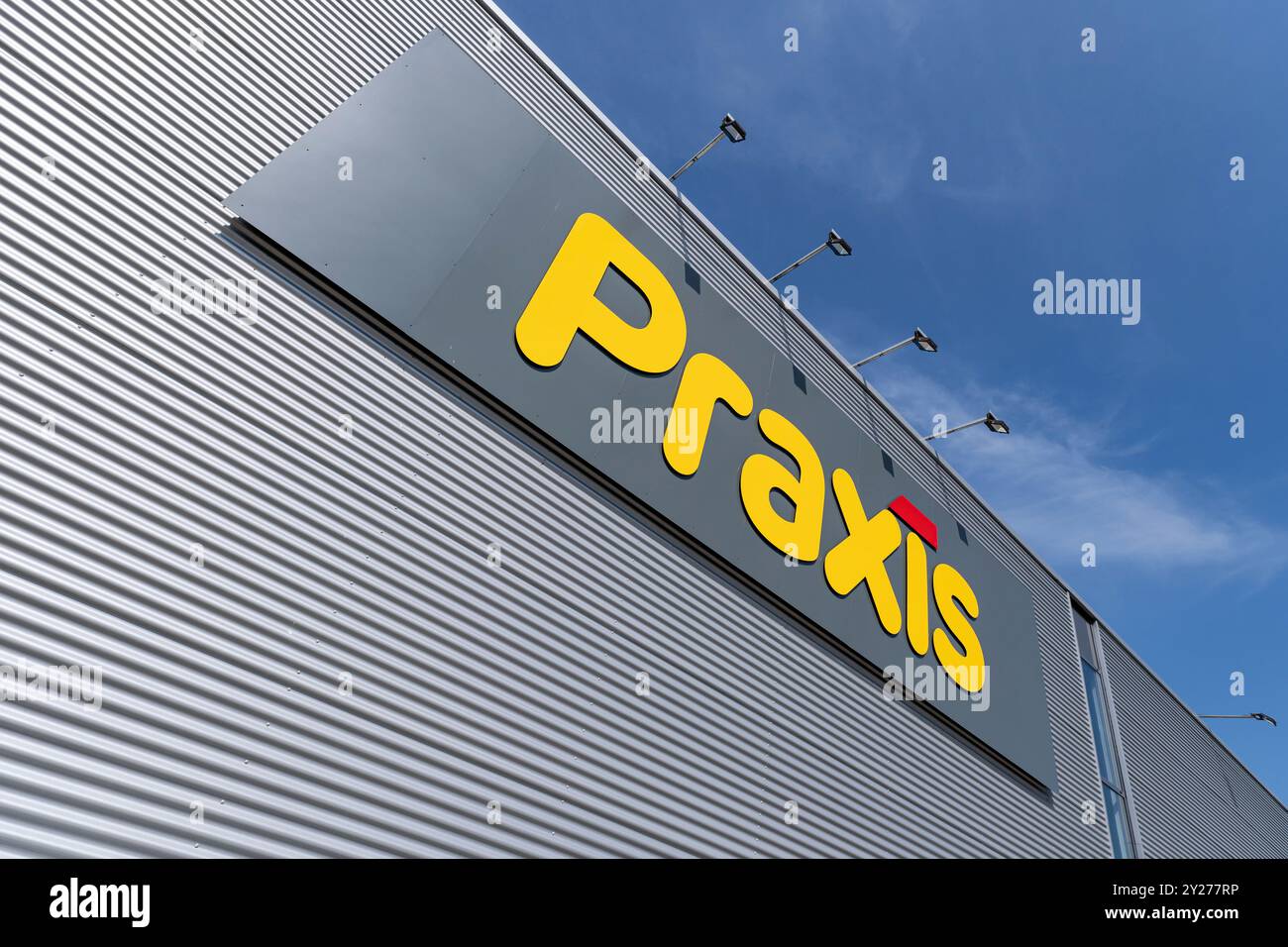 Hardware outdoor hi-res stock photography and images - Alamy