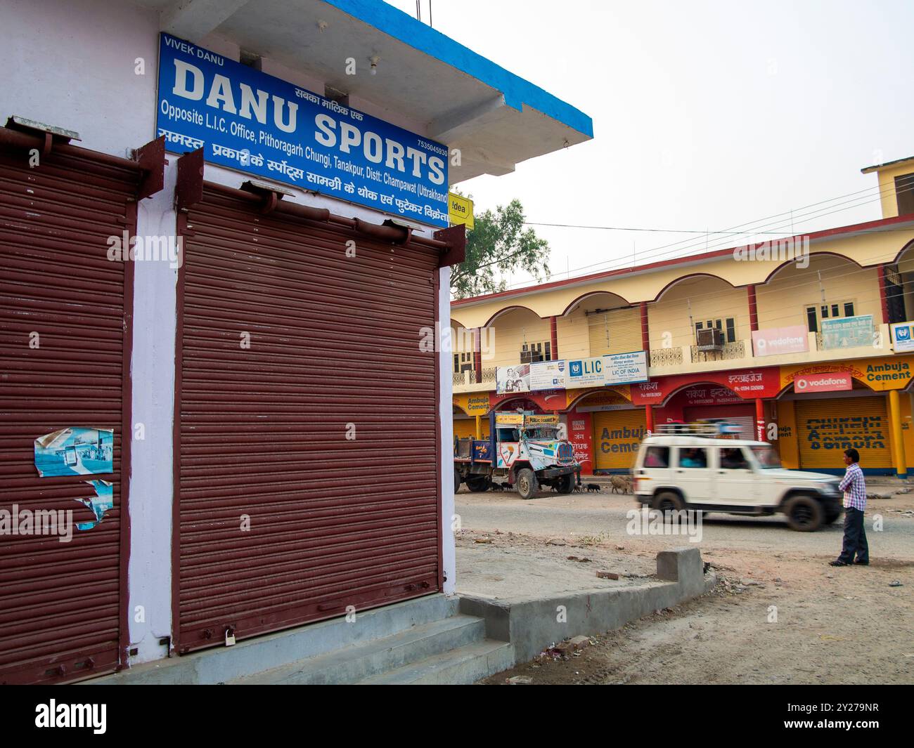 Street scene at Tanakpur, Uttarakhand, India Stock Photo - Alamy