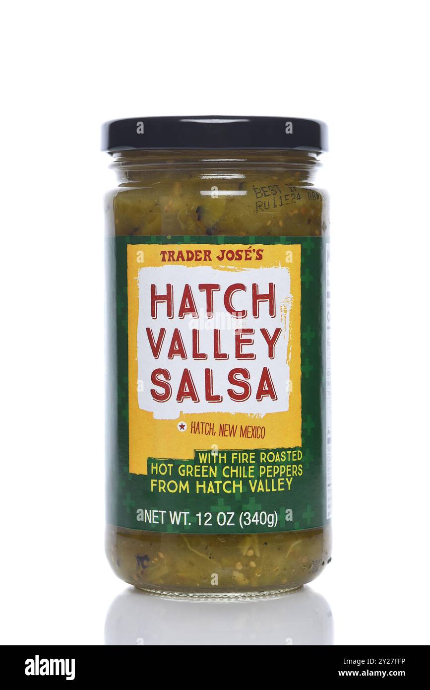 IRVINE, CALIFORNIA - 6 SEPT 2024: A jar of Trader Joes Hatch Valley ...