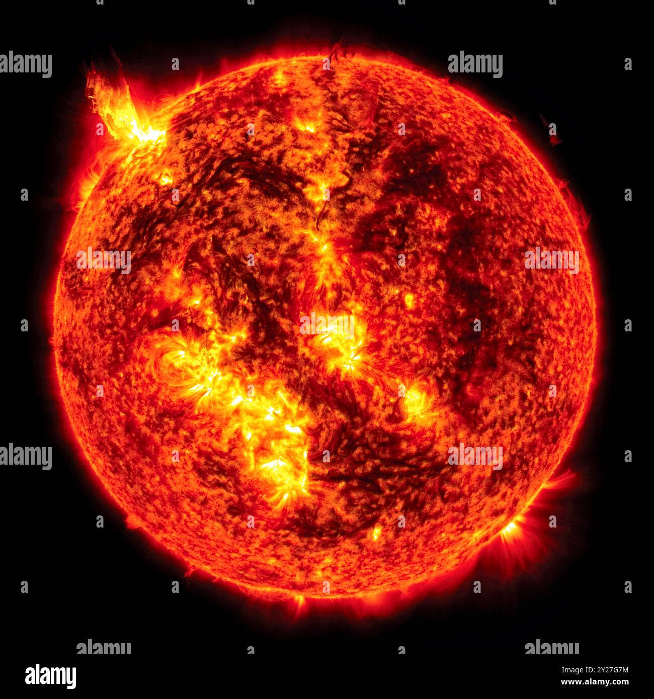 The Sun - Captured in vivid detail by NASA’s Solar Dynamics Observatory ...