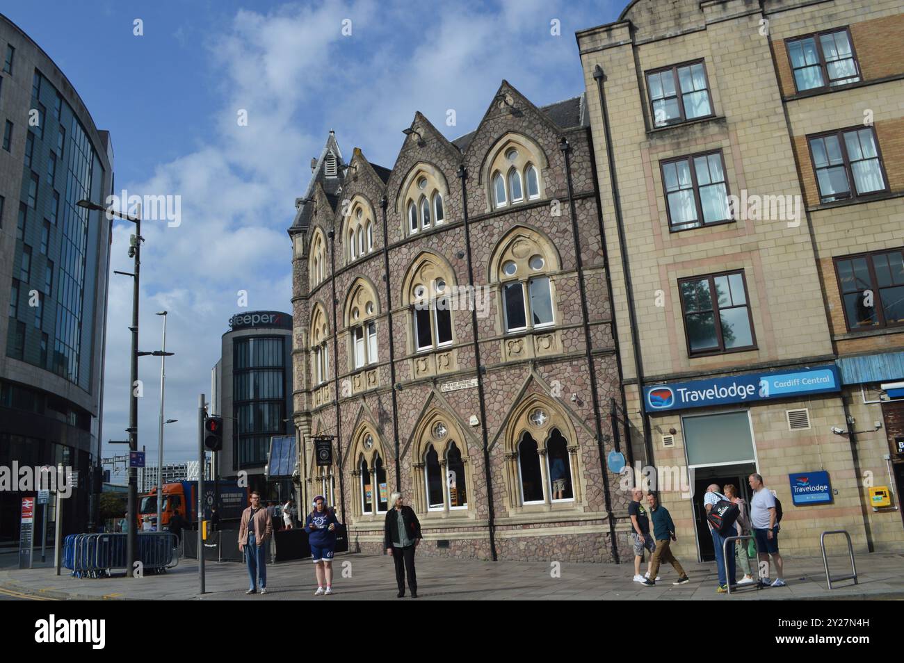 Wetherspoon Pub The Great Western and a Travelodge Hotel on St Mary ...