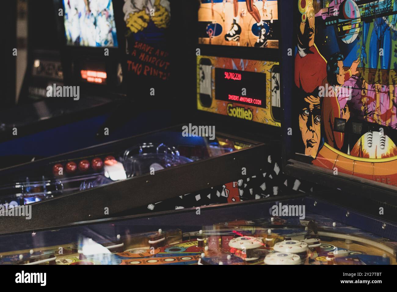 Vintage Arcade Pin Ball Stock Photo - Alamy