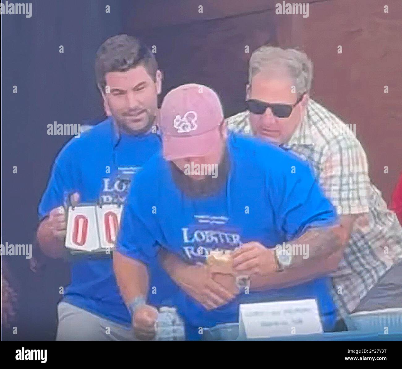 New Hampshire Gov. Chris Sununu uses the Heimlich maneuver on ...
