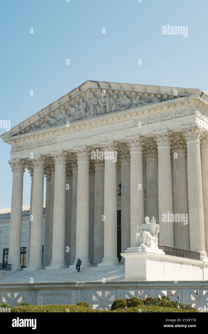 National supreme courts hi-res stock photography and images - Alamy