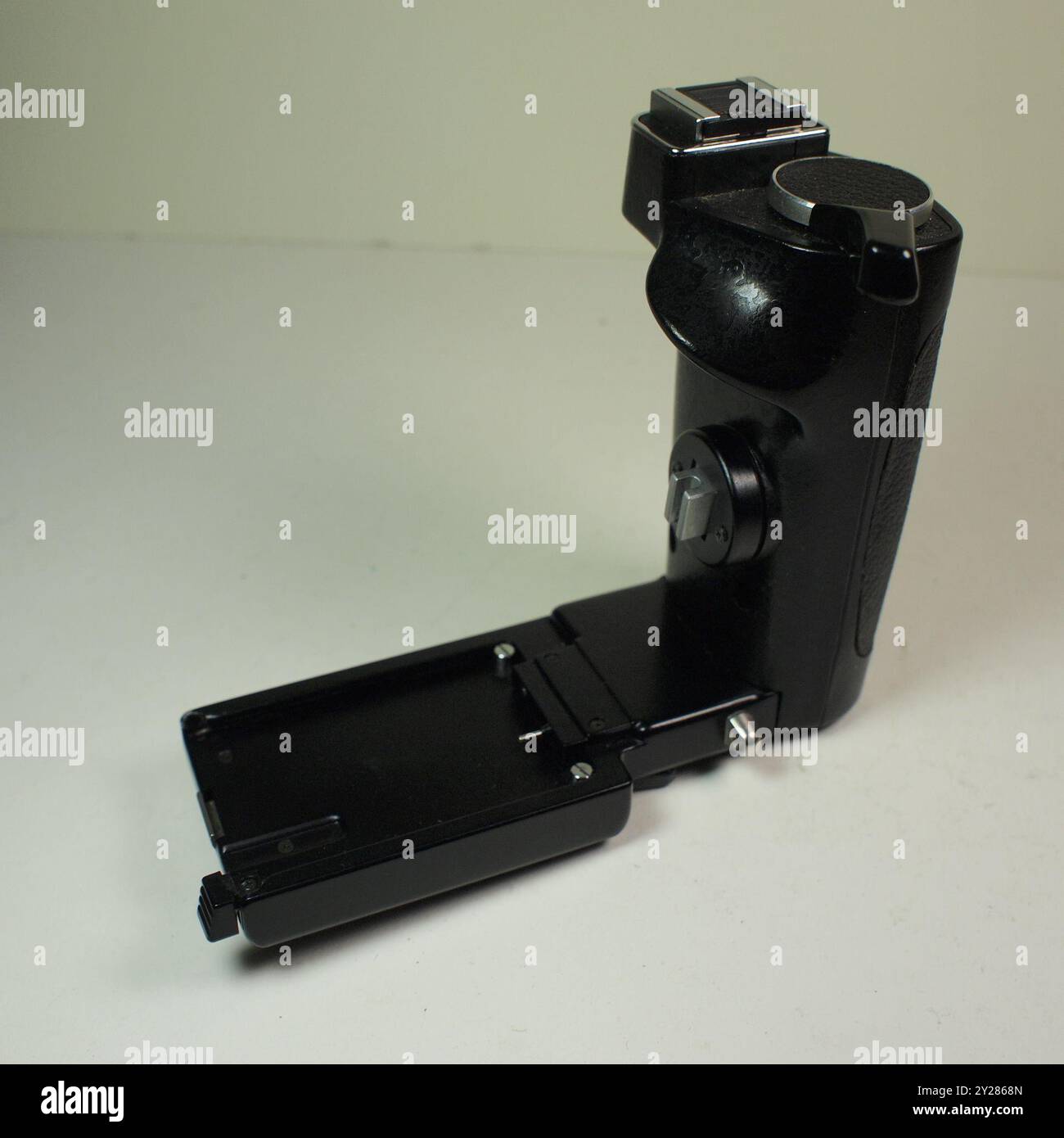 Classic Film Cameras. Leica, Zeiss, Rolleiflex, Robot, Pentax, Corfield ...