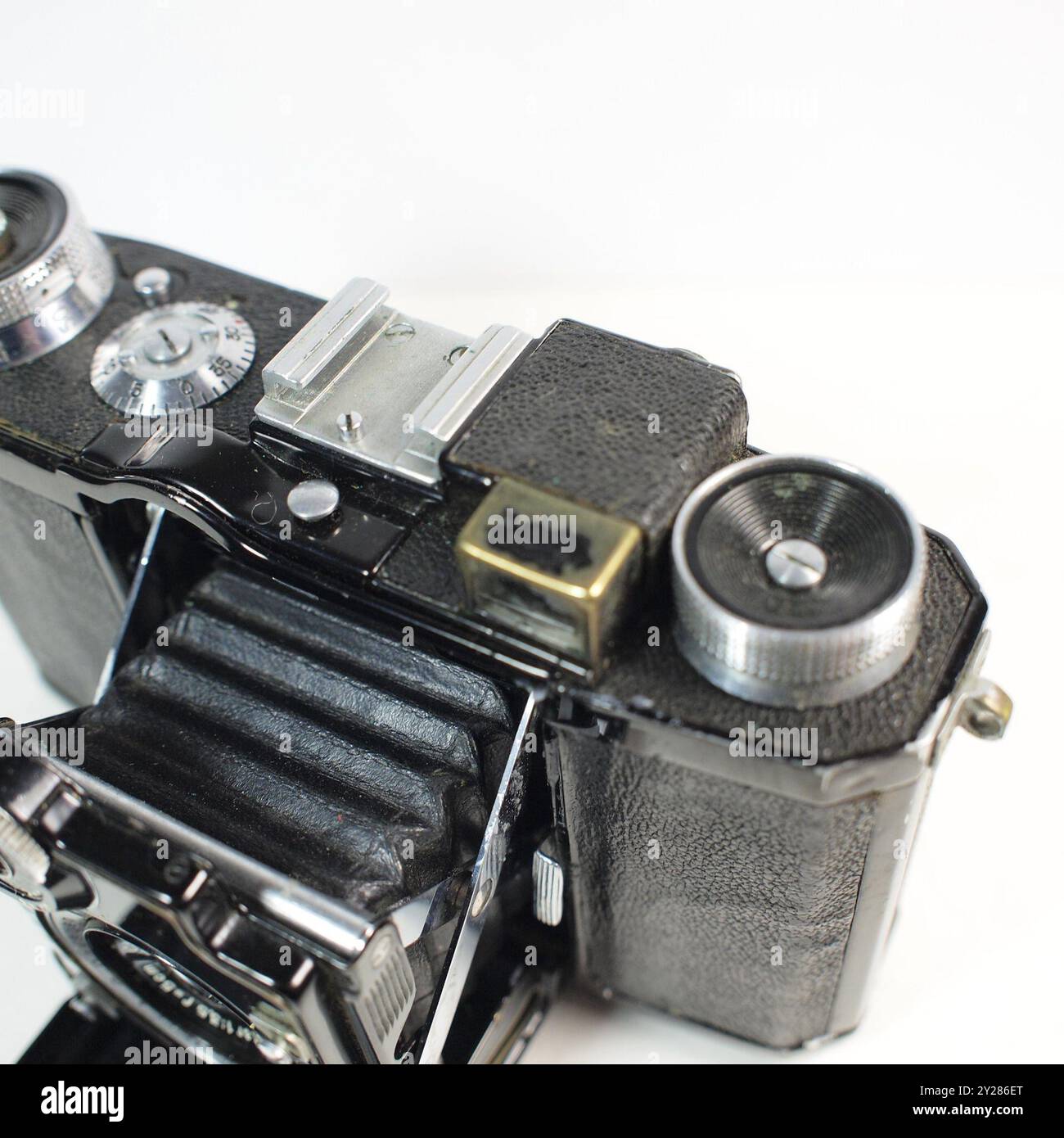 Classic Film Cameras. Leica, Zeiss, Rolleiflex, Robot, Pentax, Corfield ...