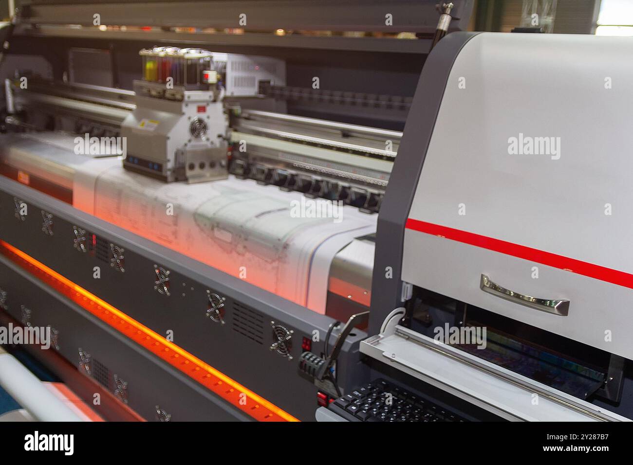 Large format printing hi-res stock photography and images - Alamy