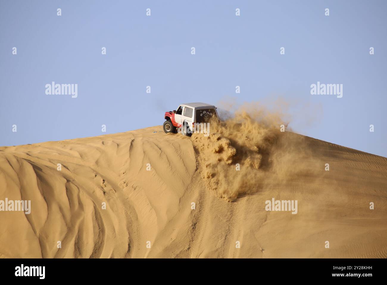 Nawan , Saudi Arabia Jan 7 2023: 4x4 cars drift across Saudi Arabia’s ...