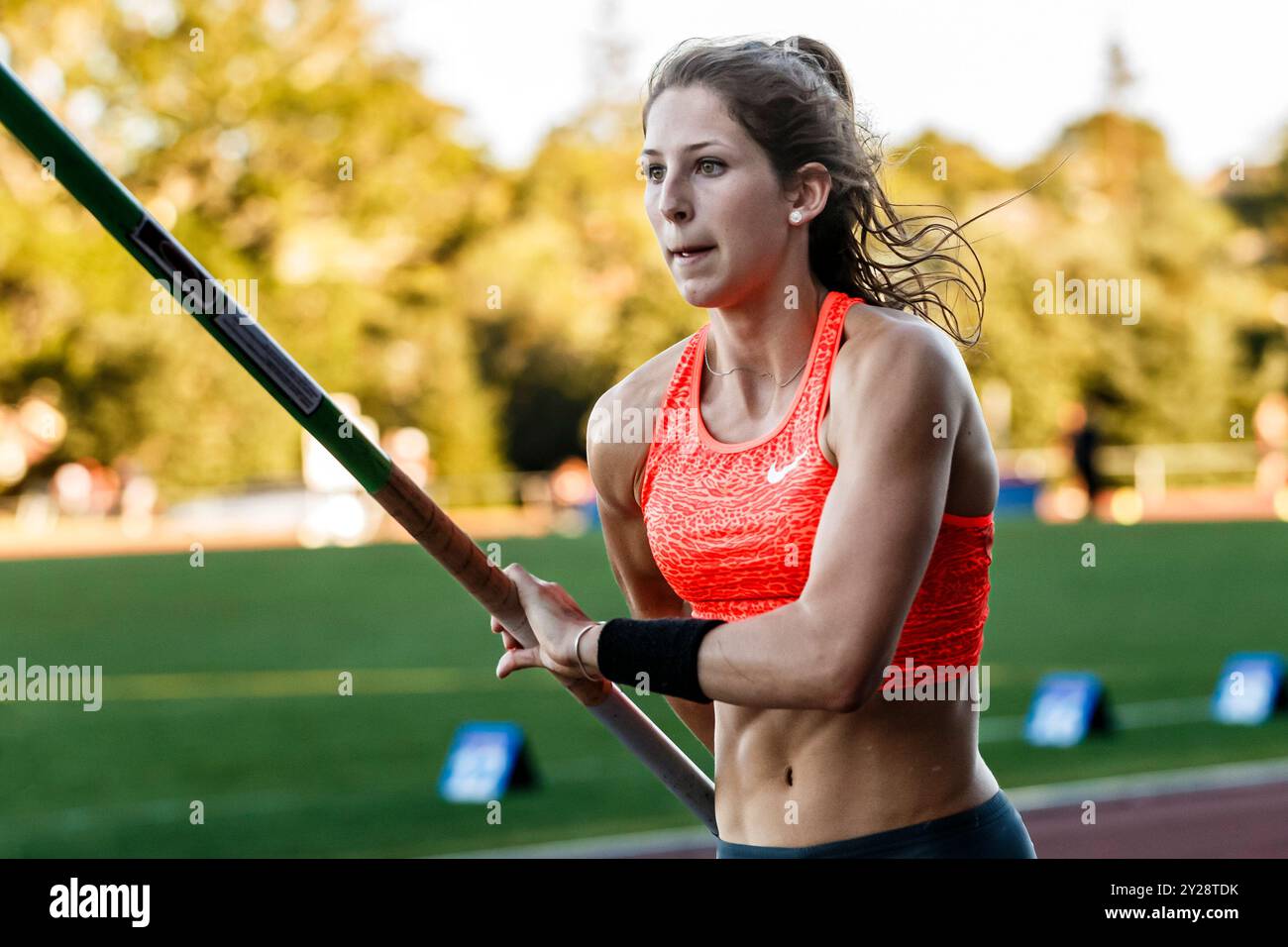 Eliza McCartney, a New Zealand track and field athlete and Olympic ...