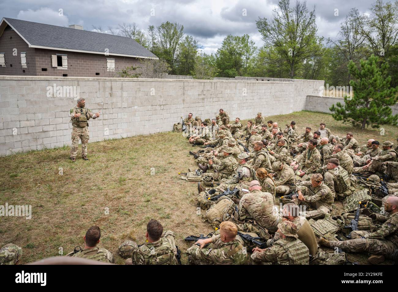 British Army members with the 3rd Battalion, The Royal Anglian Regiment ...