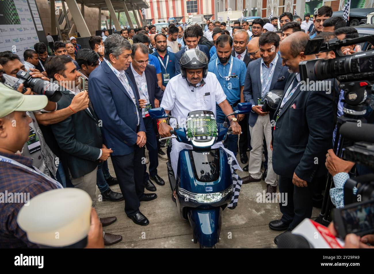 Tvs iqube electric scooter hi-res stock photography and images - Alamy