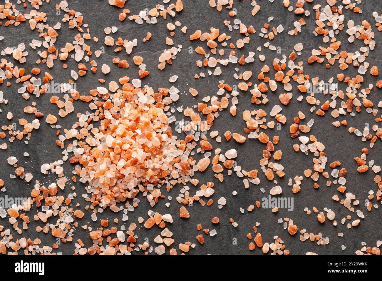 Pure salt in fine grains and coarse grains - Himalayan pink crystals ...