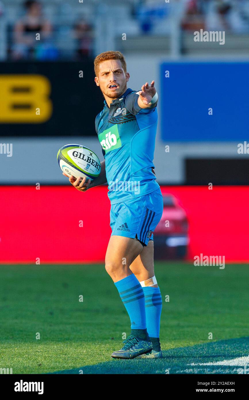 Action during first super hi-res stock photography and images - Alamy