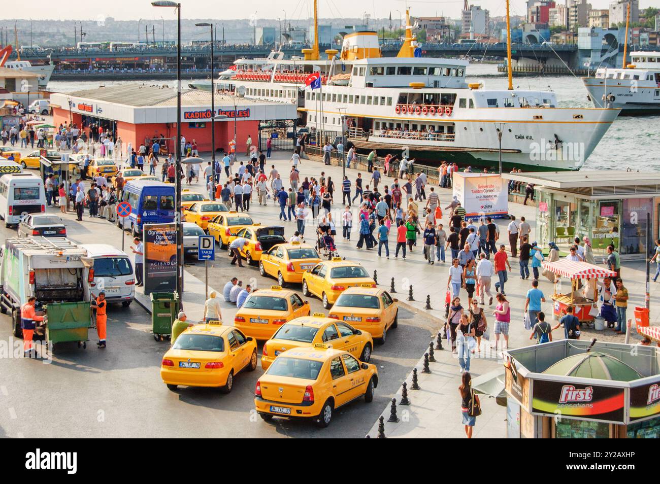Kadikoy eminonu hi-res stock photography and images - Alamy