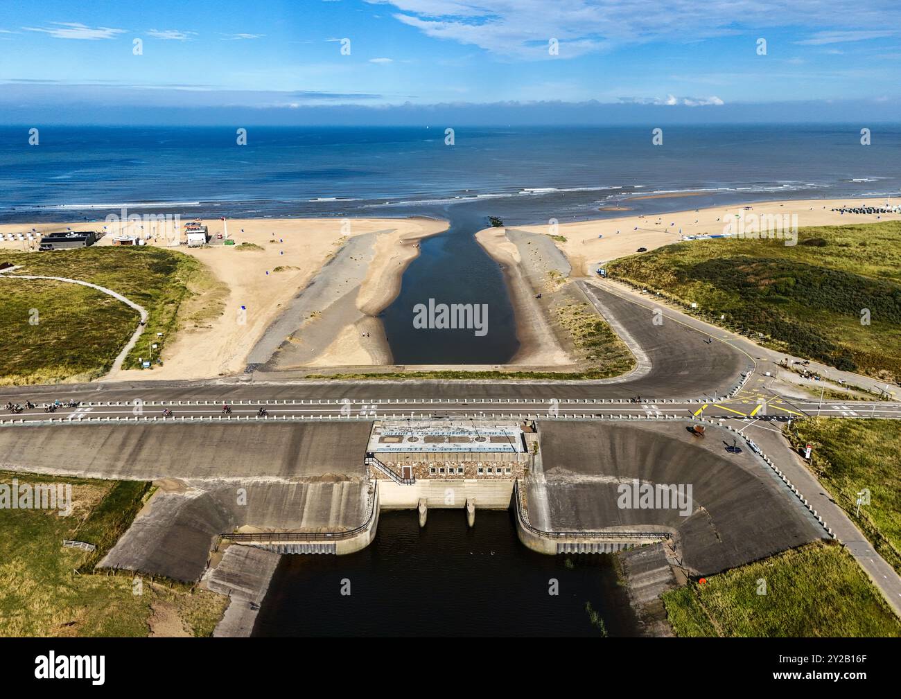 Outwatering canal hi-res stock photography and images - Alamy