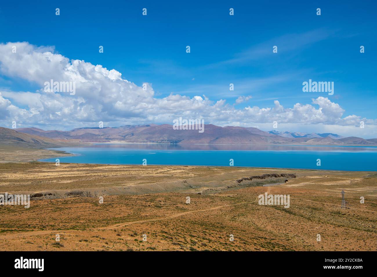 The sacred Manasarovar lake with blue transparent water in the ...