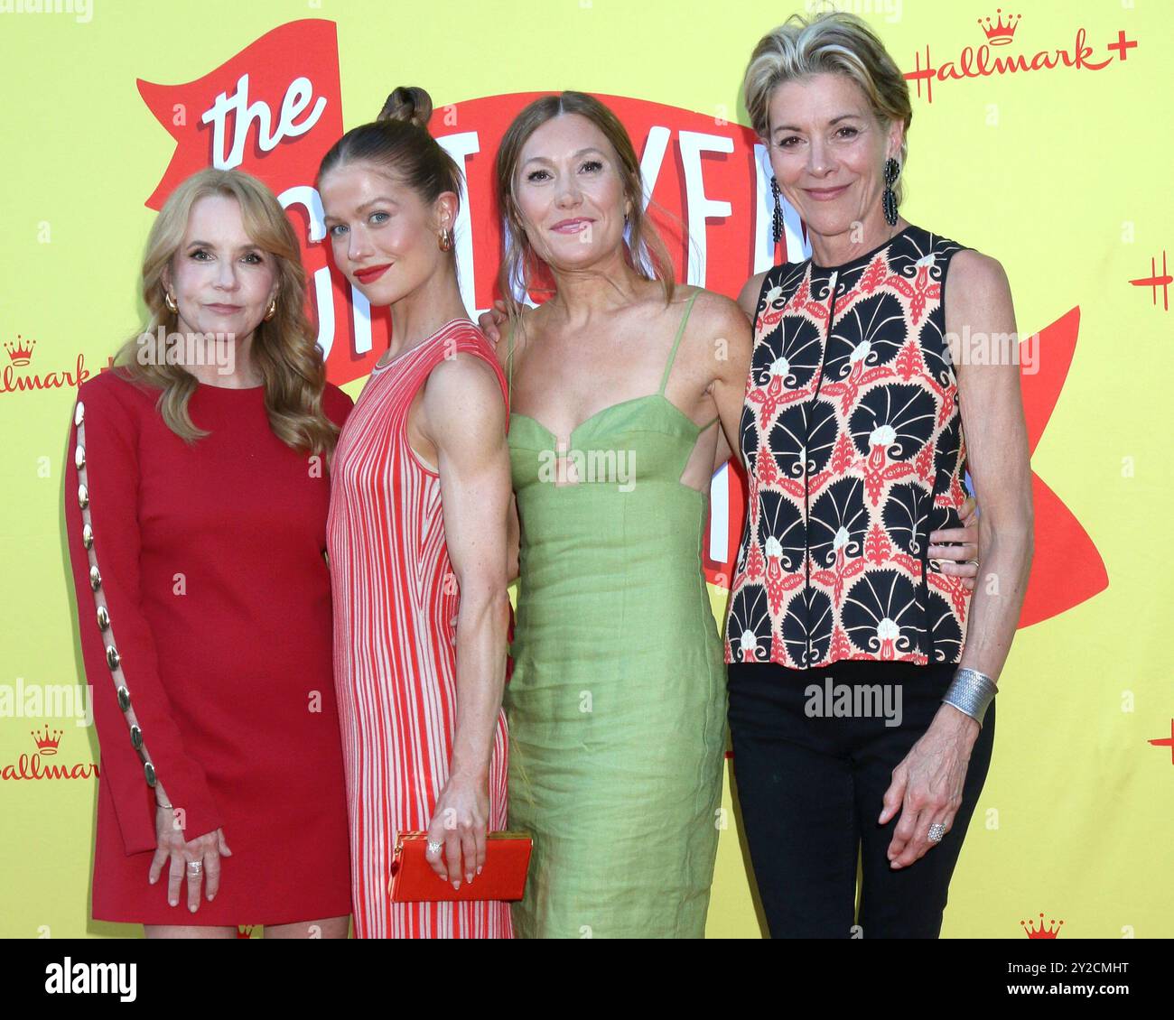 Lea Thompson, Genevieve Angelson, Schuyler Fisk, Wendie Malick at ...
