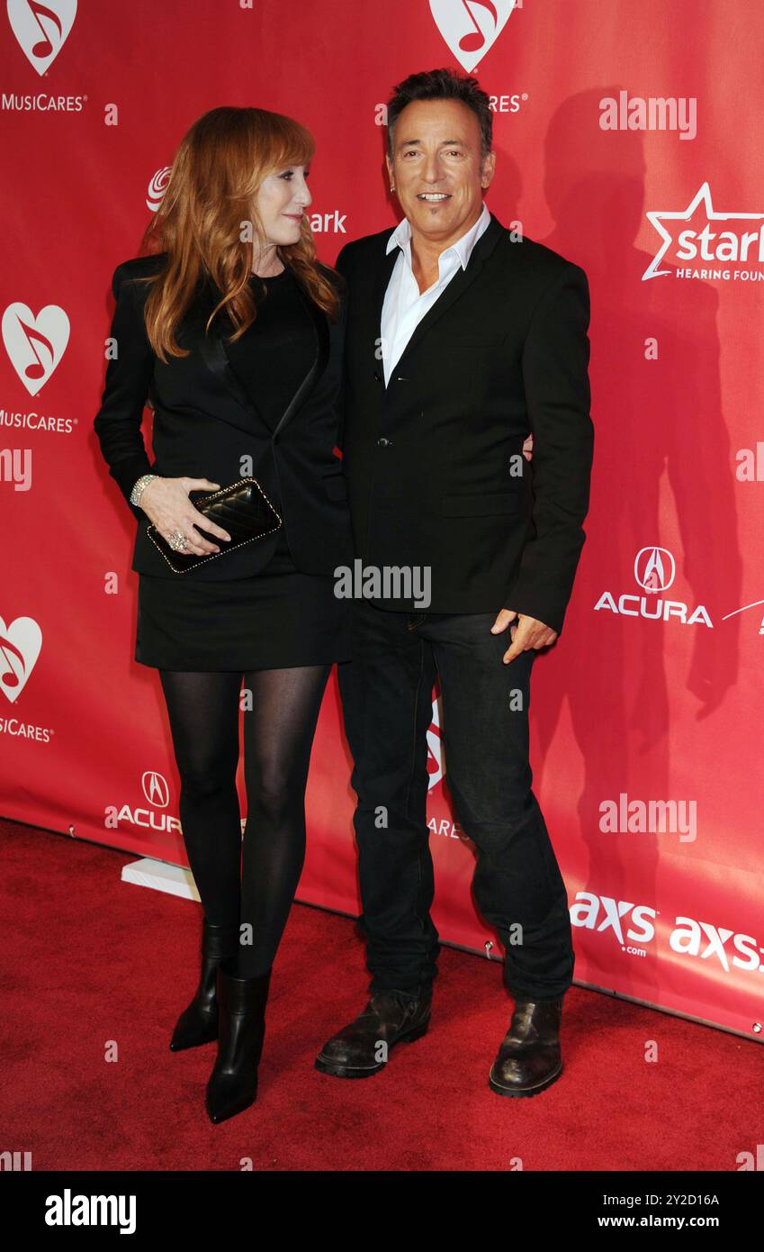 Patti Scialfa, Bruce Springsteen At the 2013 MusiCares Person Of The ...