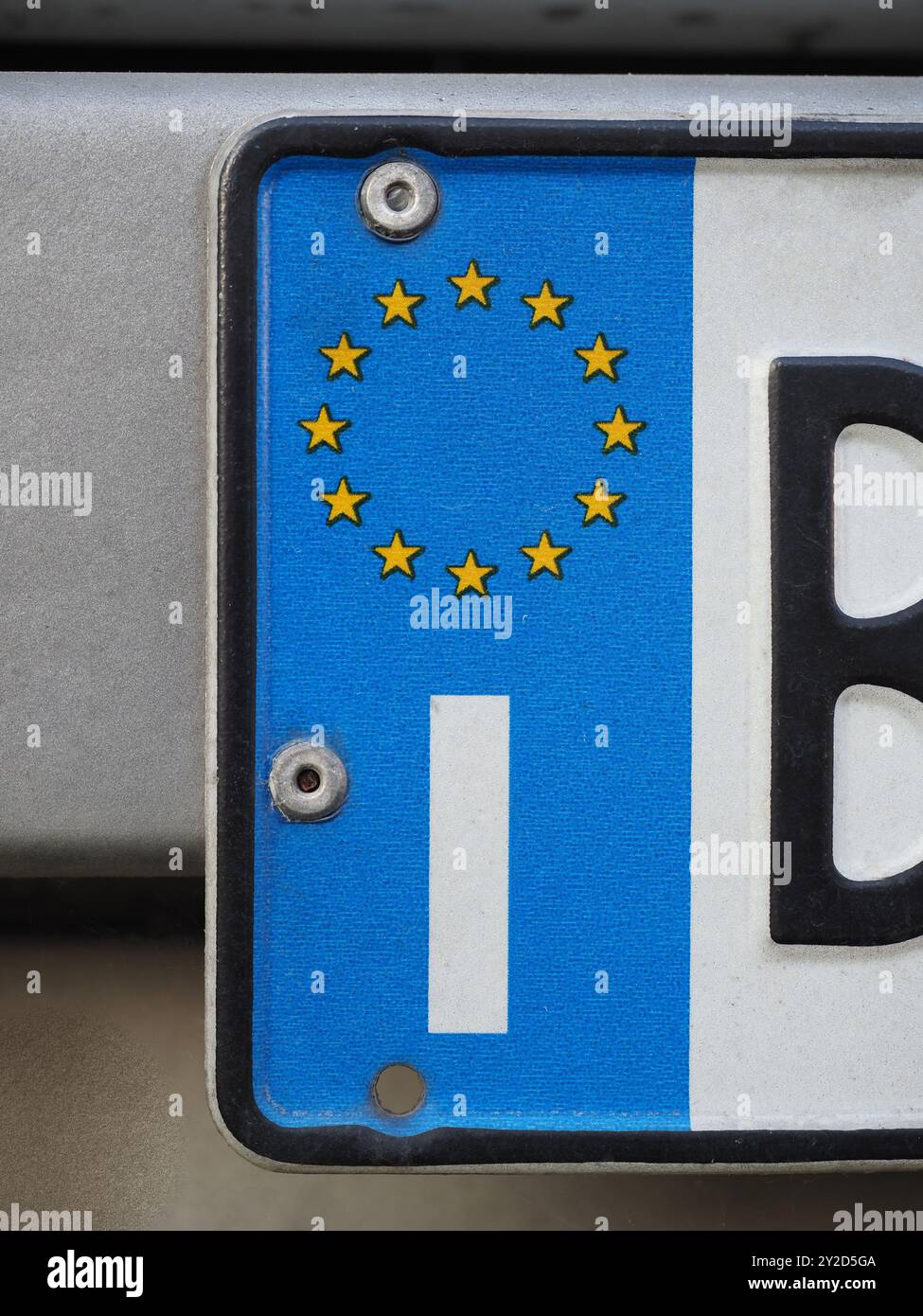 italian car license plate with european union flag Stock Photo - Alamy