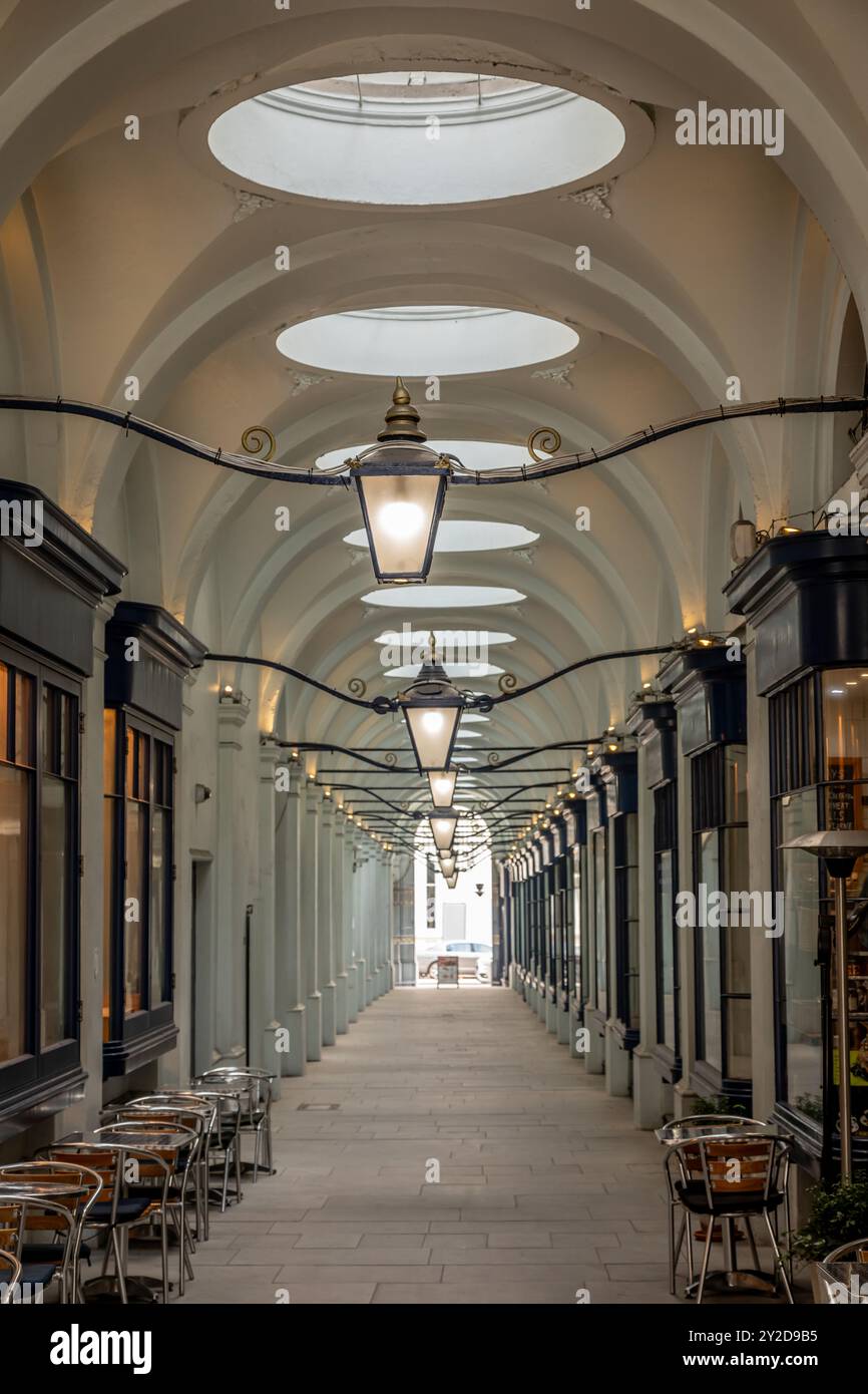 Grand central arcade hi-res stock photography and images - Alamy
