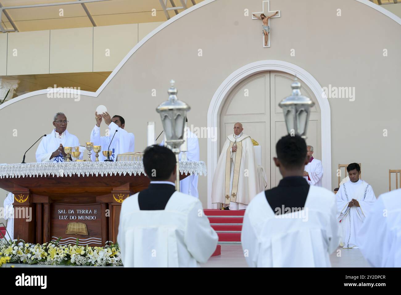 **NO LIBRI** East Timor, Dili, 2024/9/10 .Pope Francis celebrates an ...