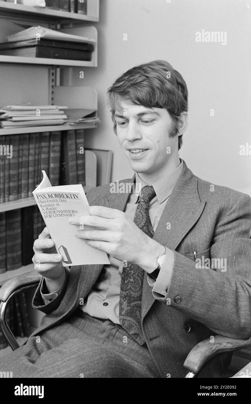 Current 48-7-1970 : A lovely story. Historian Hans Fredrik Dahl has ...