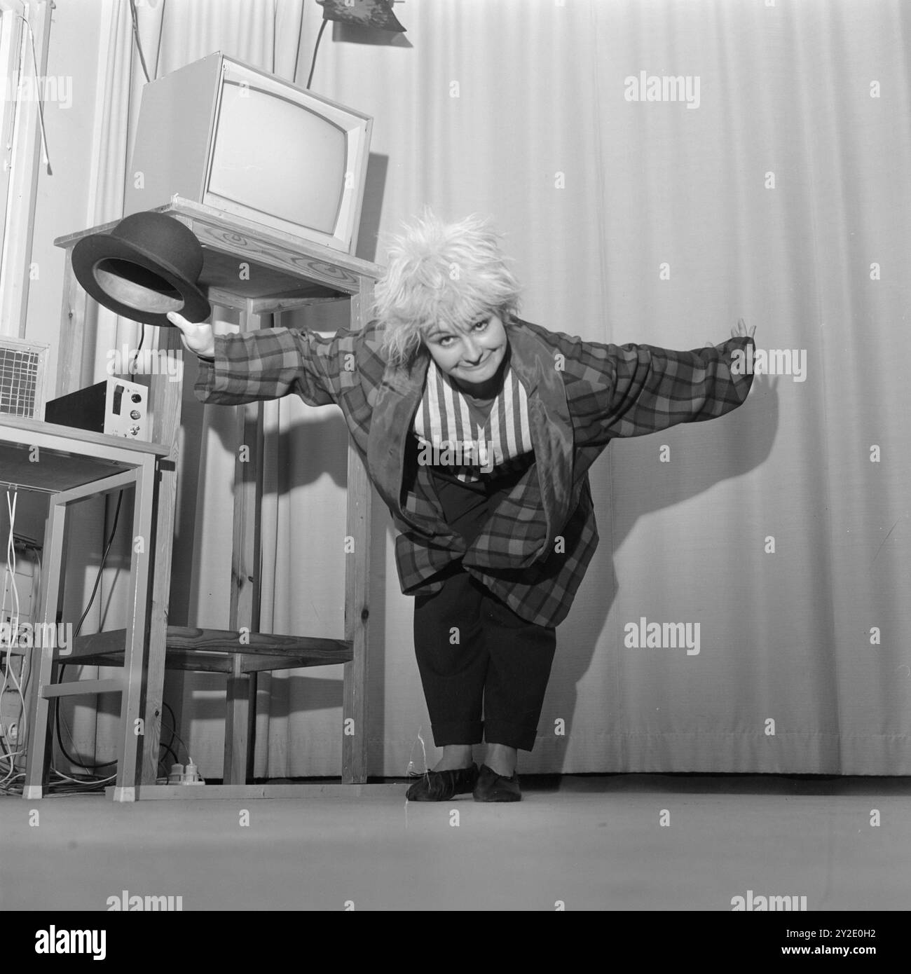Actual 50-4-1968 : Viva Andantino.The clown Adantino is played by actor ...