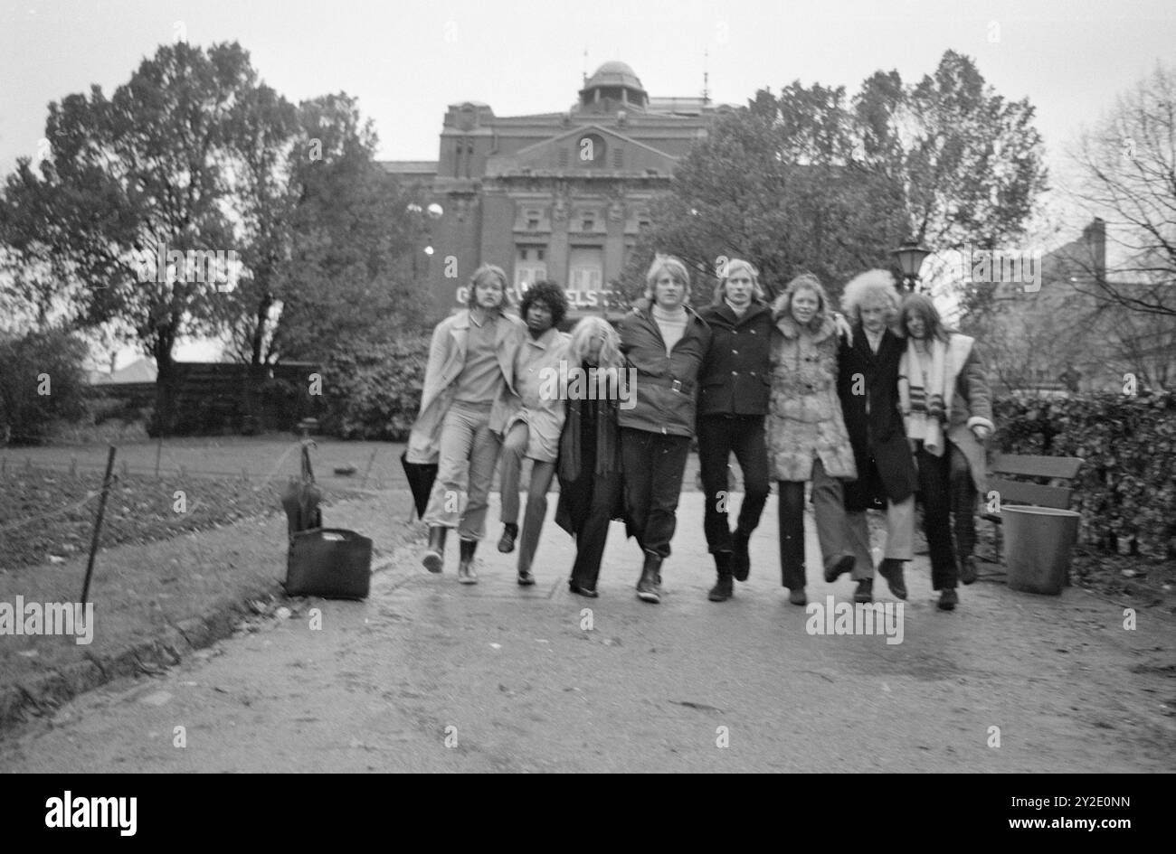 Current 47-3-1970 : The "Hair" dispute. The musical "Hair" - or "Hår ...