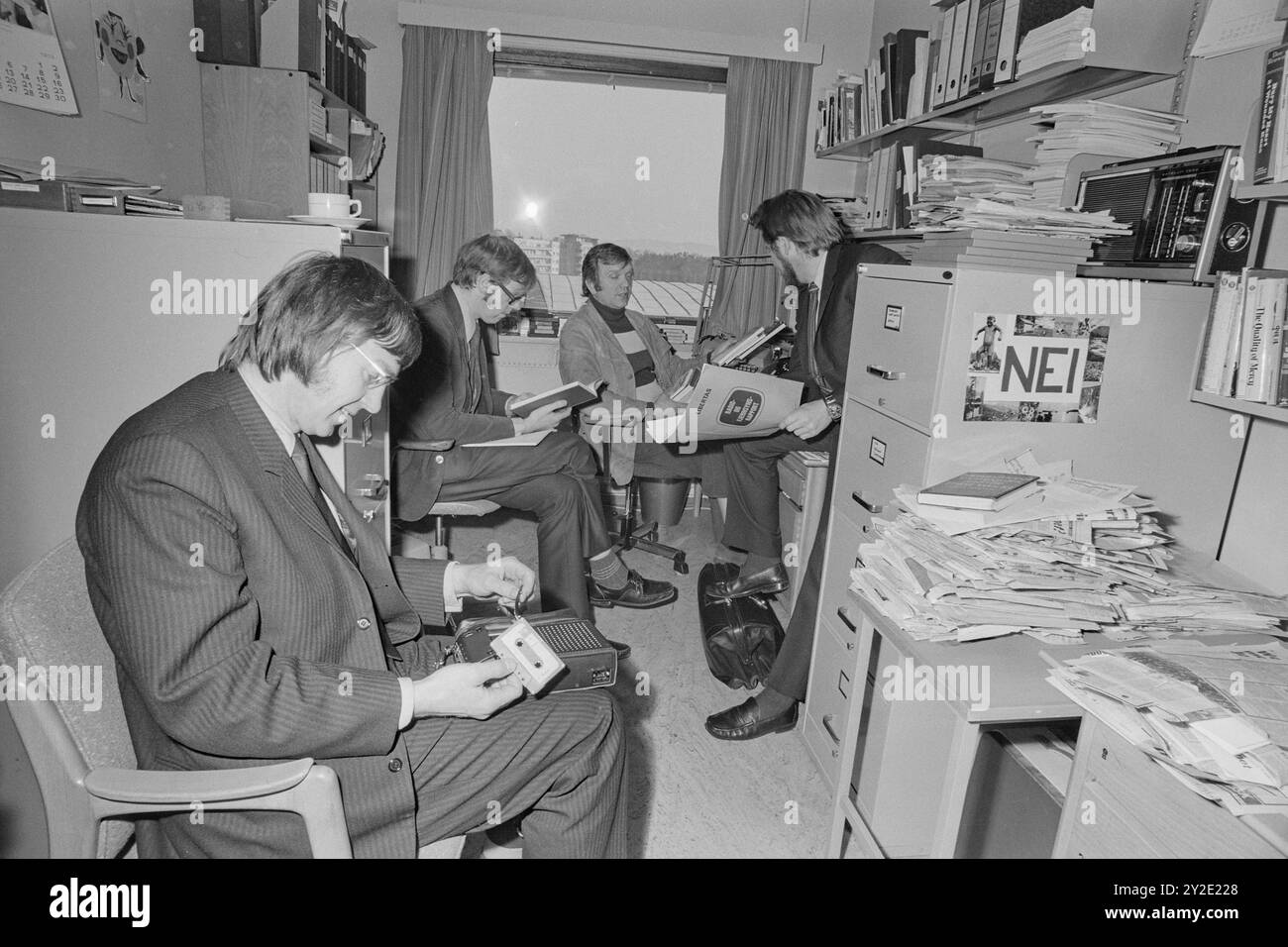 Current 14 - 1 - 1974: The dangerous men in NRKThey have made a program ...