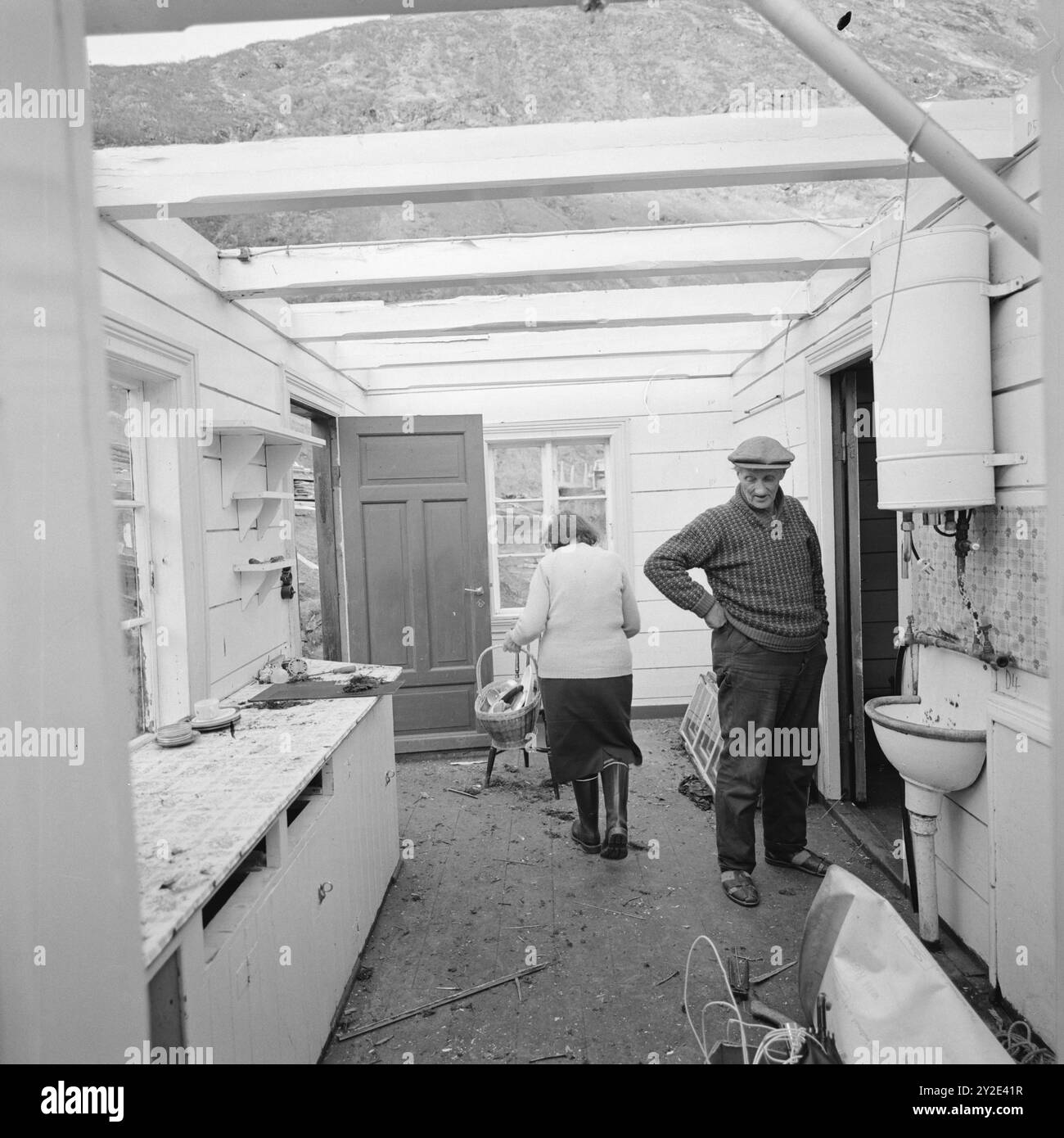One meter high Black and White Stock Photos & Images - Alamy
