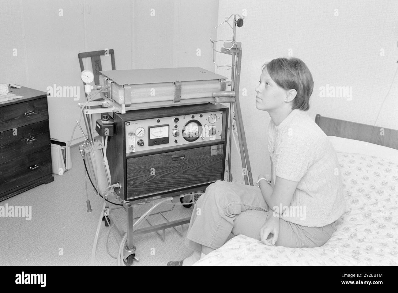 Dialysis machine at home hi-res stock photography and images - Alamy