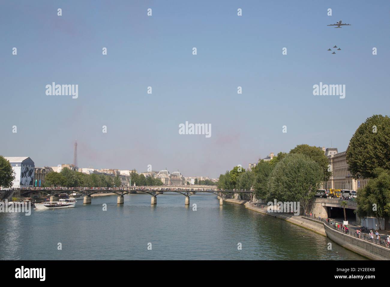 French national day parade hi-res stock photography and images - Alamy
