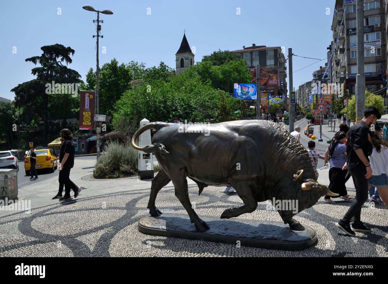 Kadikoy istanbul bull hi-res stock photography and images - Alamy