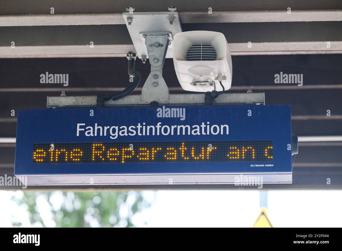 Db train cancellation hi-res stock photography and images - Alamy