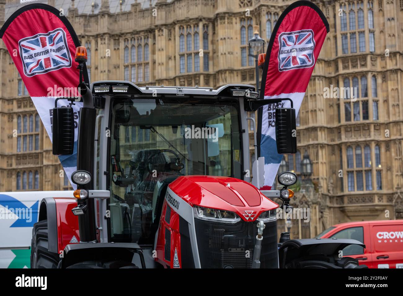 Back british farmers hi-res stock photography and images - Alamy