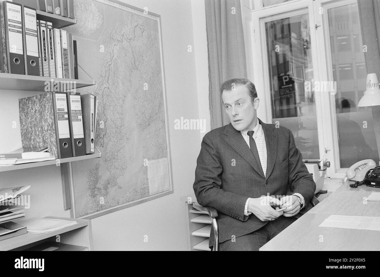 Current 1-6-1973 : Norway's man in Interpol.For the first time, a ...