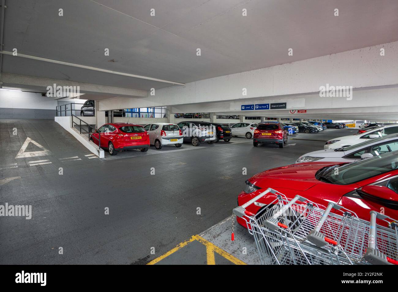 Car parki hi-res stock photography and images - Alamy
