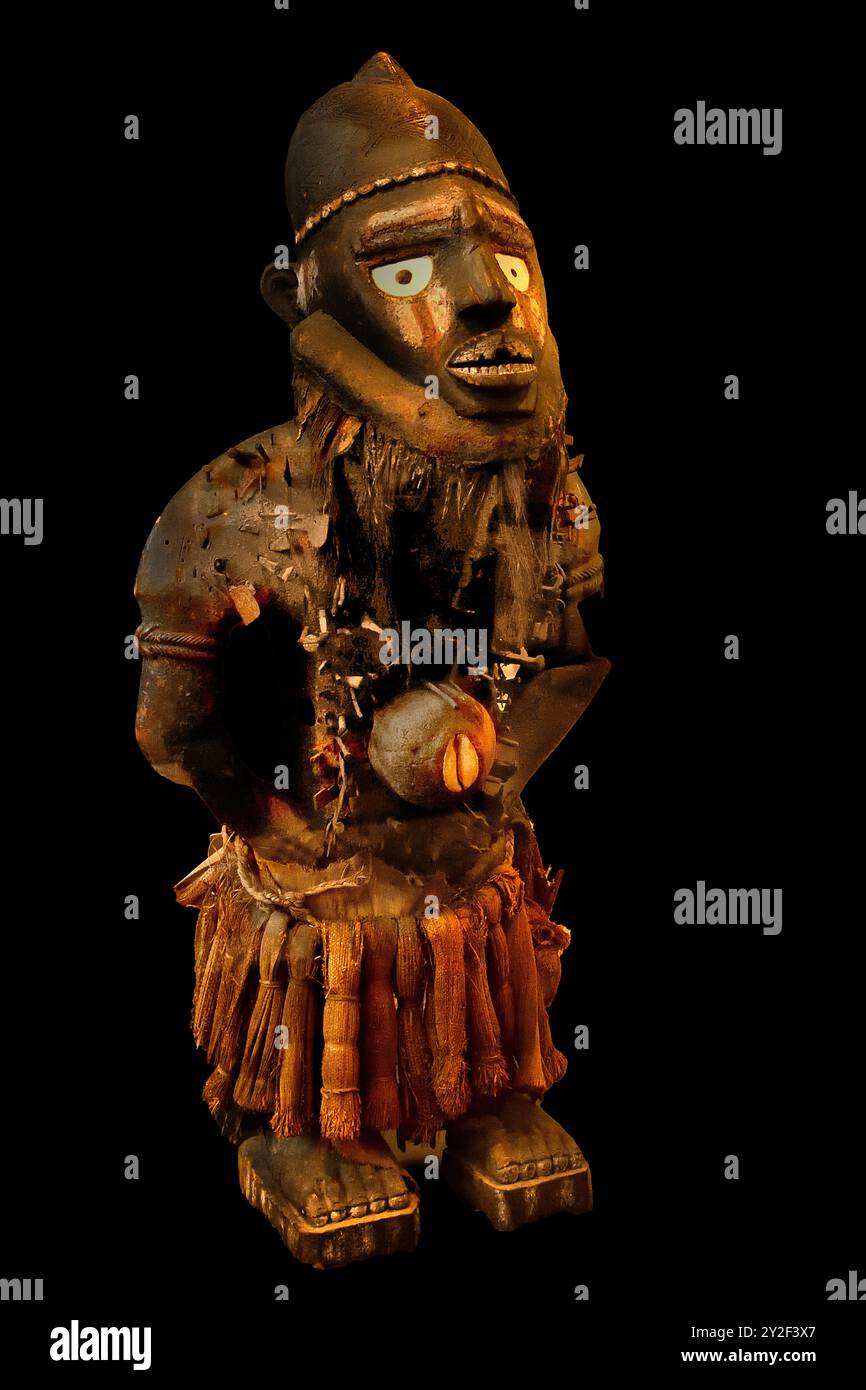 Nkisi Mangaaka Statue (power figure) late 19th Century, Maycombe, Kongo ...