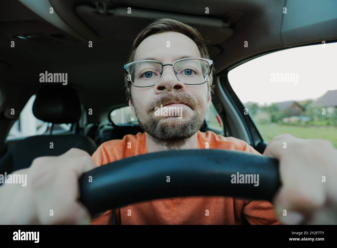 Novice driver hi-res stock photography and images - Alamy