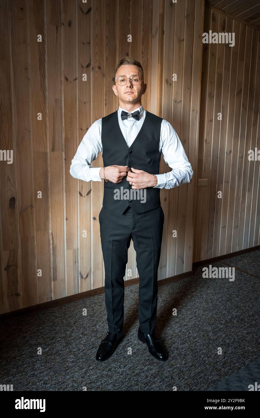 Dressed elegantly in formal attire hi-res stock photography and images ...