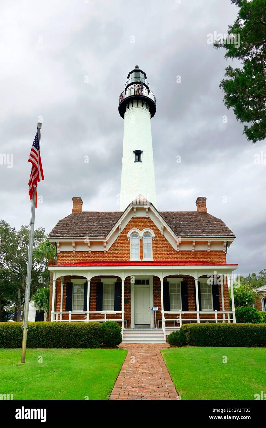The St. Simons Island Light is a lighthouse on the southern tip of St ...