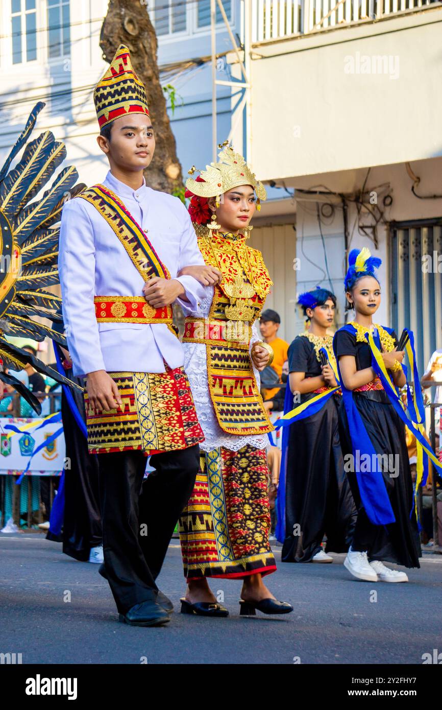 Traditional costume Central Java on the 3rd BEN Carnival Stock Photo ...