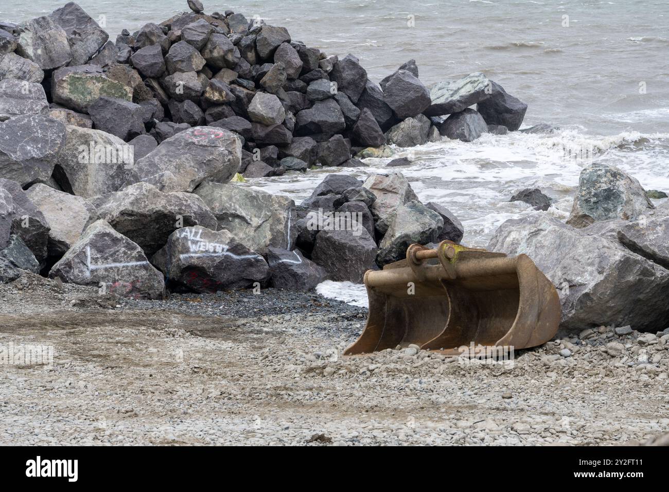 Aberaeron coastal defence scheme work underway to increase the town's ...
