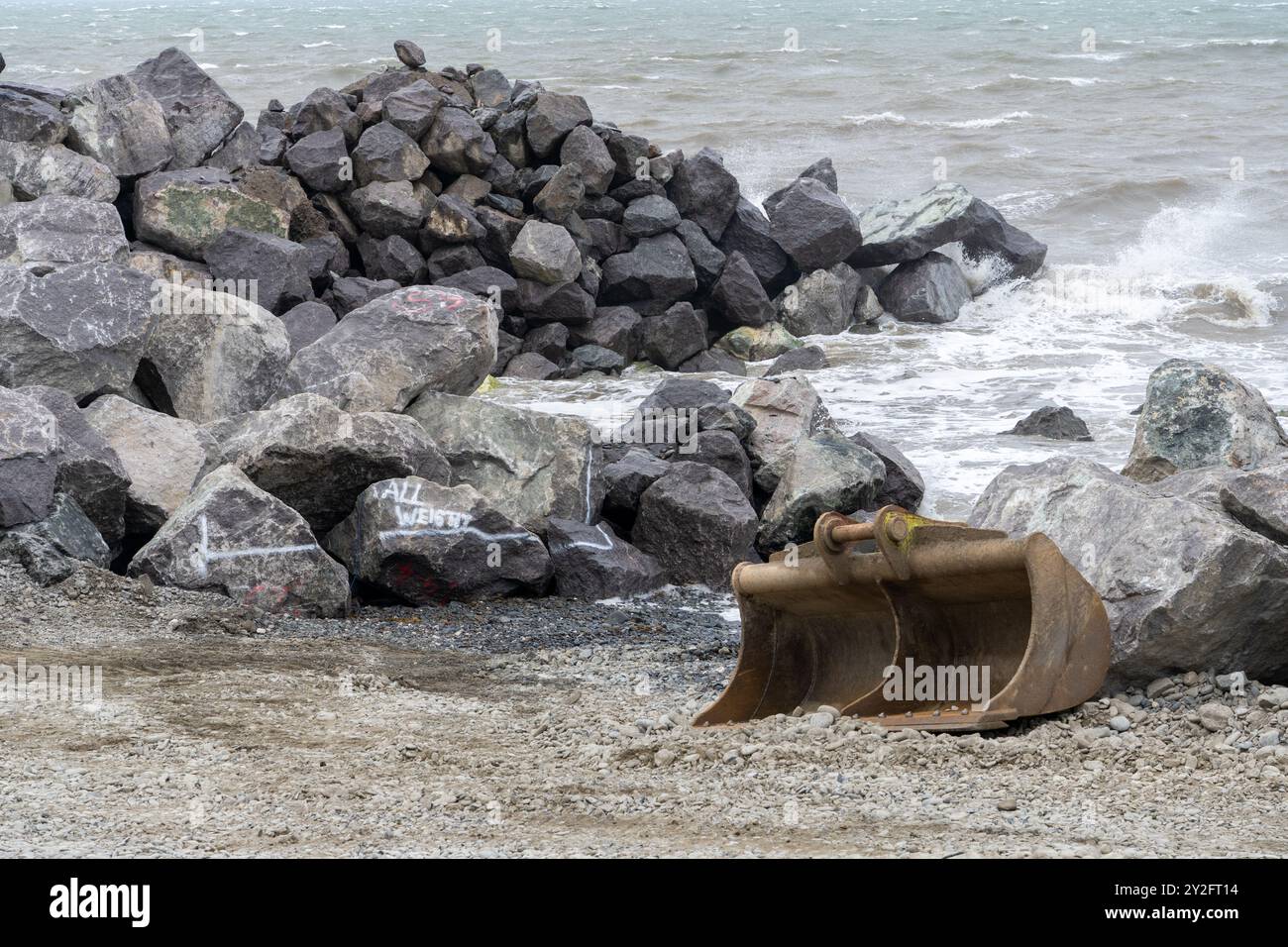 Aberaeron coastal defence scheme work underway to increase the town's ...